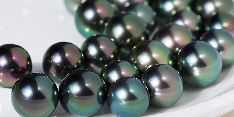 What is Pearl Luster and What is Its Value?
