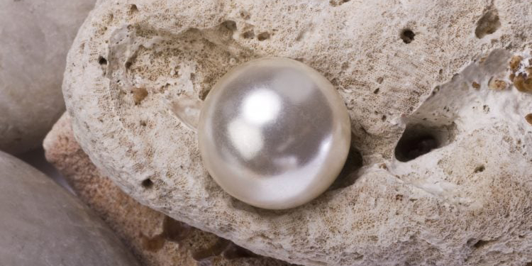 What is Pearl Luster and What is Its Value?