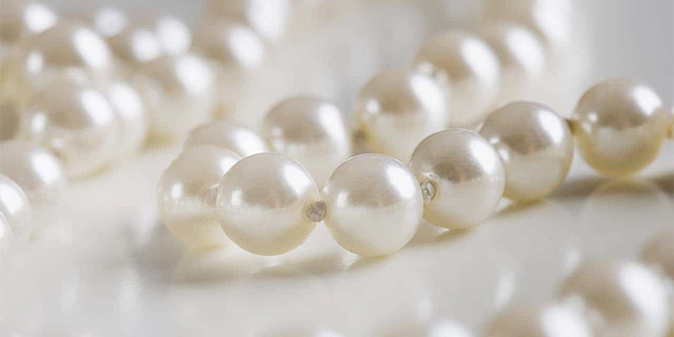 What is Pearl Luster and What is Its Value?