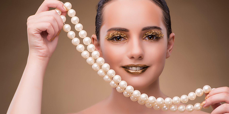 The Pearl Test: 7 Expert Methods to Ensure Your Pearls Are the Real Deal