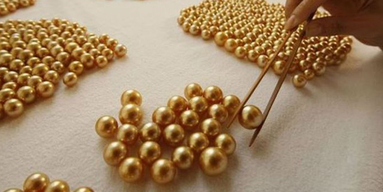 The Pearl Test: 7 Expert Methods to Ensure Your Pearls Are the Real Deal