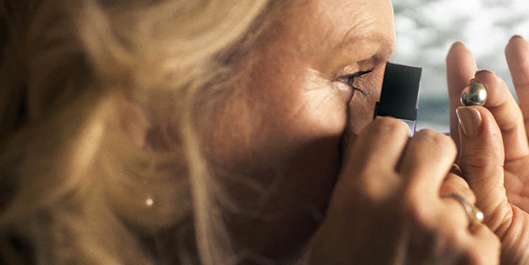 The Pearl Test: 7 Expert Methods to Ensure Your Pearls Are the Real Deal