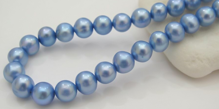 A Quick Guide to Choosing the Perfect Pearl Color