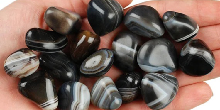 The Ultimate List of Black Gemstones: Meaning, Properties, and Uses
