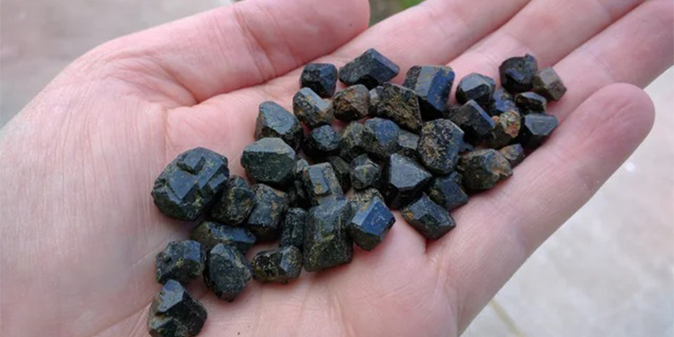 The Ultimate List of Black Gemstones: Meaning, Properties, and Uses