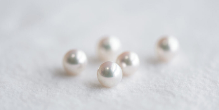 Distinguishing Real Pearls from Fakes: A Simple Guide