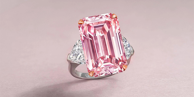 18+ Most Expensive Stones and Jewelry from Auctions