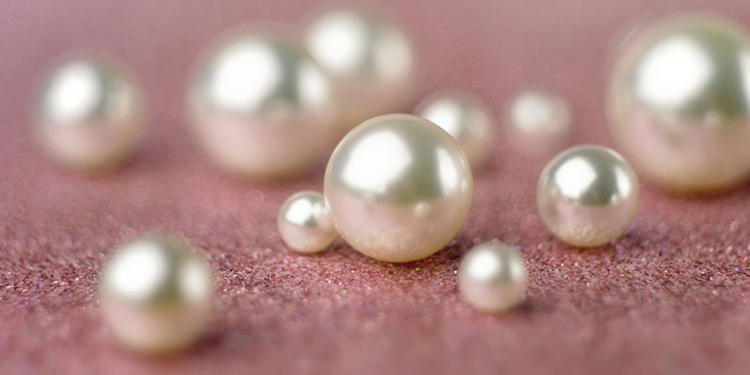 The Ultimate White Pearls FAQs: Everything You Need to Know