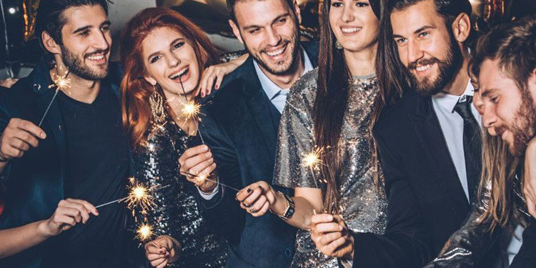 Festive Fashion 101: The Best Party Attire for the Holidays