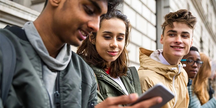 Gen Z Shopping Trends: How Do They Differ?