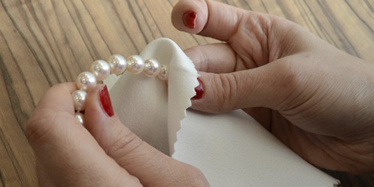 The Ultimate Guide to Cleaning Pearls: A Step-by-Step Tutorial