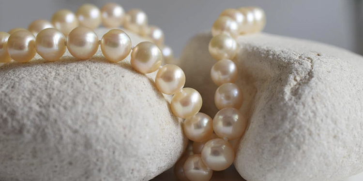 The Ultimate Guide to Cleaning Pearls: A Step-by-Step Tutorial