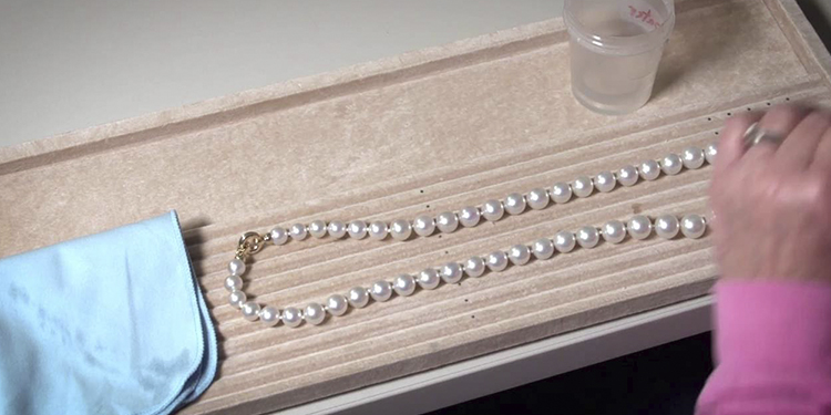 The Ultimate Guide to Cleaning Pearls: A Step-by-Step Tutorial