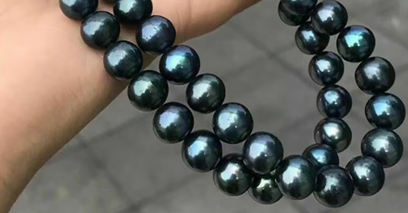 How Much Are Black Pearls Worth? Are Black Pearls Expensive?