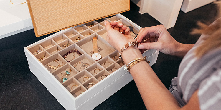 How Should You Store Your Jewelry: Tips & Tricks