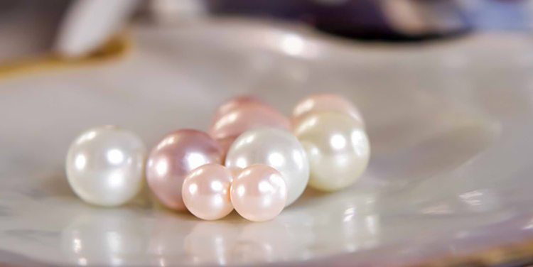 How To Choose A Pearl Engagement Ring
