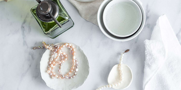 How to Clean Your Pearls - A Comprehensive Guide