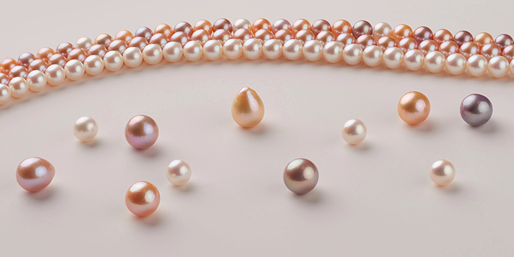 Japanese Akoya vs. Chinese Freshwater Pearls Comparison