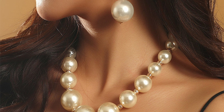 The Pearl Jewelry Trend that Cannot be Missed
