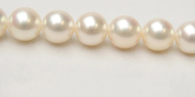 The Ultimate Guide to Choosing the Perfect Pearl Color