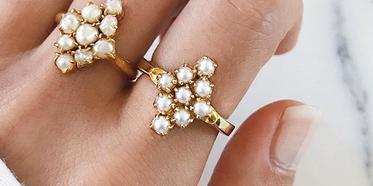 How to Style Pearl Rings: Tips for Every Occasion