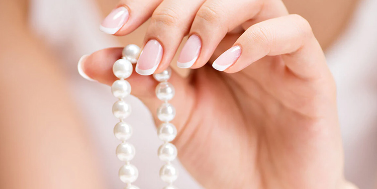 Real Vs. Fake Pearls – 11 Ways To Tell The Difference