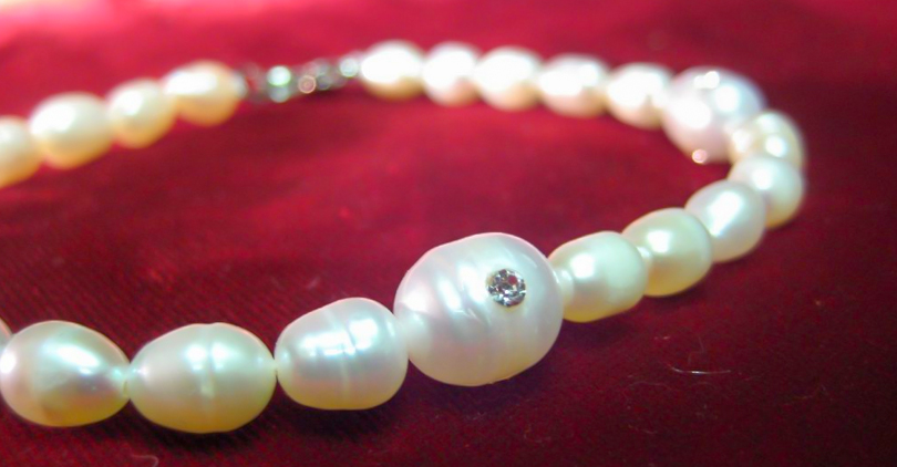 The Special Value and Authenticity of Pearls