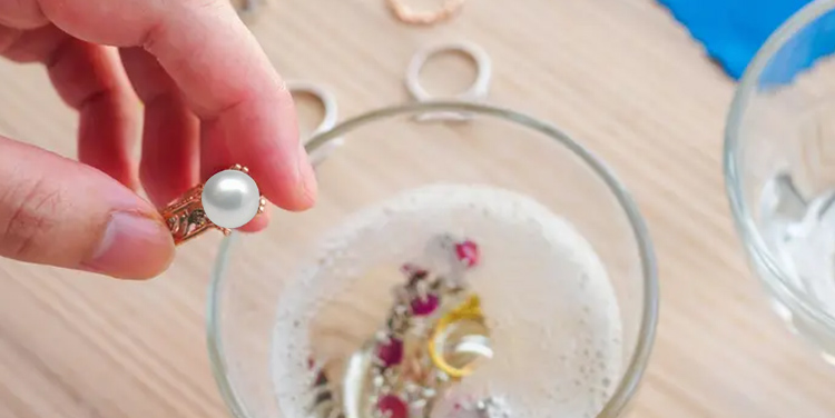 Types of Pearls and Care Guidelines