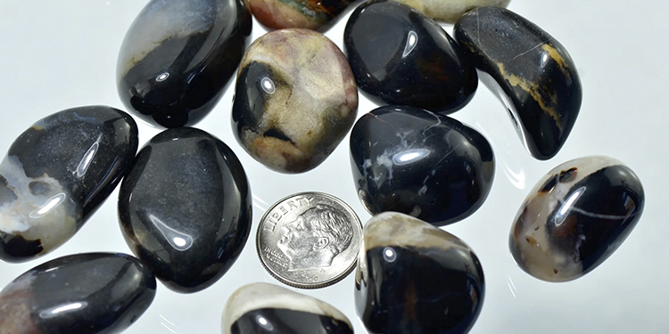 Beyond Diamonds: Unveiling the Enigmatic World of Black Gemstones for ...