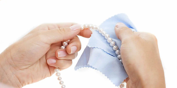 What Can Damage My Pearl Jewelry?