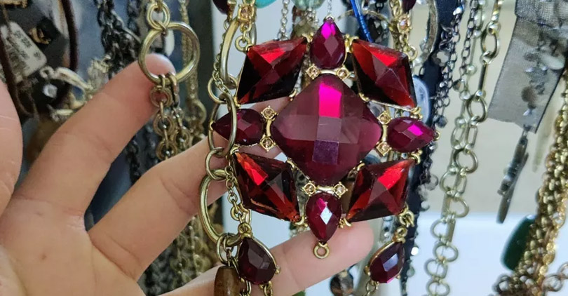 Y2K Jewelry: What It Is and How to Style It in 2024