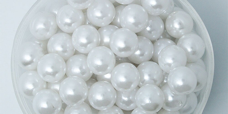 List of the Most Popular White Gemstones: Meanings & Properties