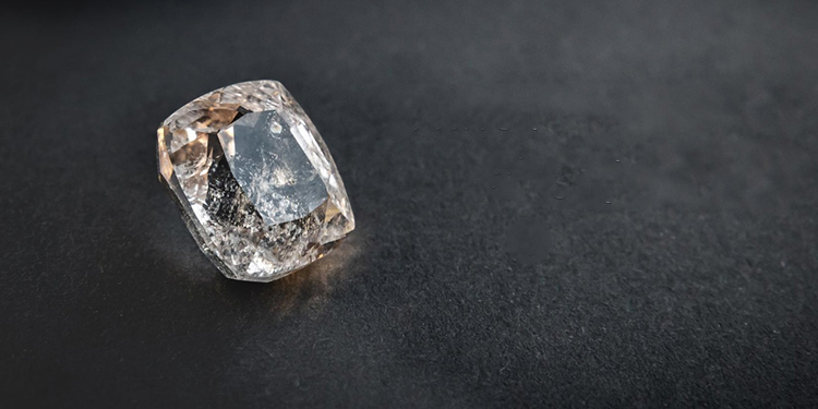 List of the Most Popular White Gemstones: Meanings & Properties