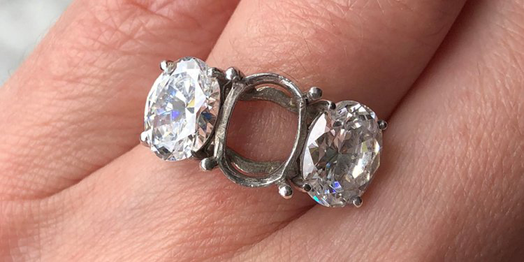 List of the Most Popular White Gemstones: Meanings & Properties